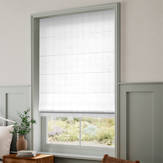 Felicity True White Hissgardin
